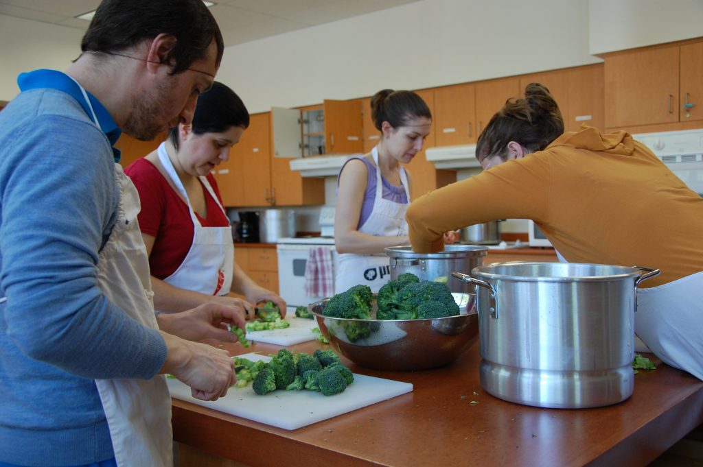 cuisine_collective – Les Ateliers Éducation Populaire du Plateau